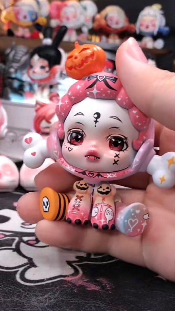 Popmart Skullpanda Halloween Transformation, Hobbies & Toys, Toys ...