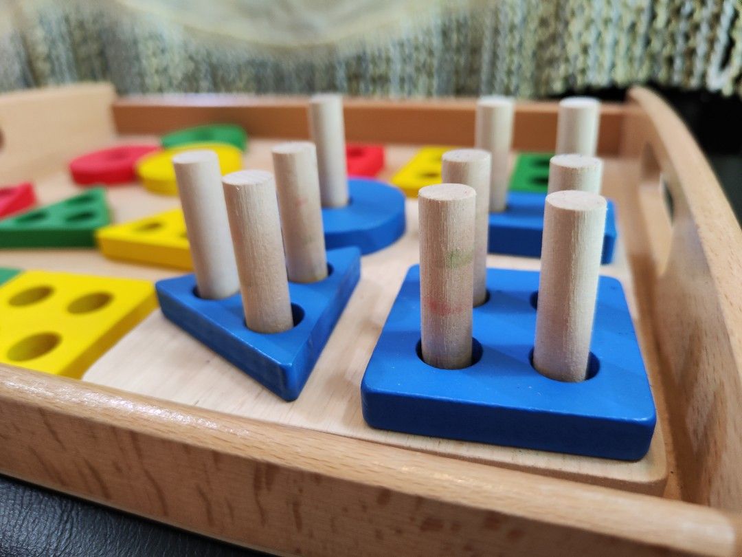 Punggol pick-up | Wooden geometric shape sorter peg toy 18 months+ ...