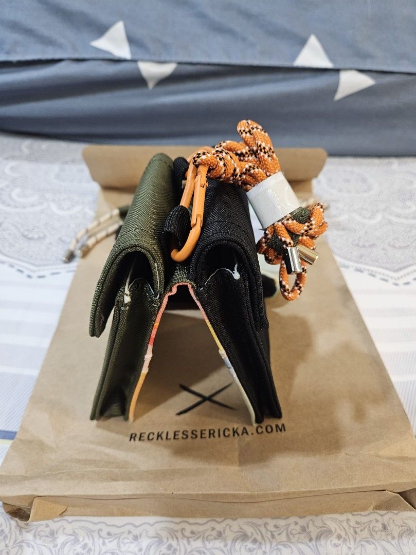 Reckless Ericka pouch/bag for oppo find n3 flip, Mobile Phones & Gadgets, Mobile & Gadget ...