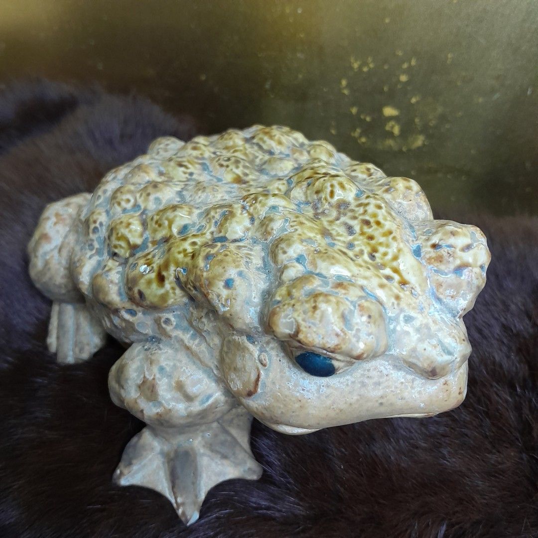 SET OF 2 VINTAGE TOAD FROG FIGURINE CERAMIC DISPLAY AND TOAD GARDEN ...