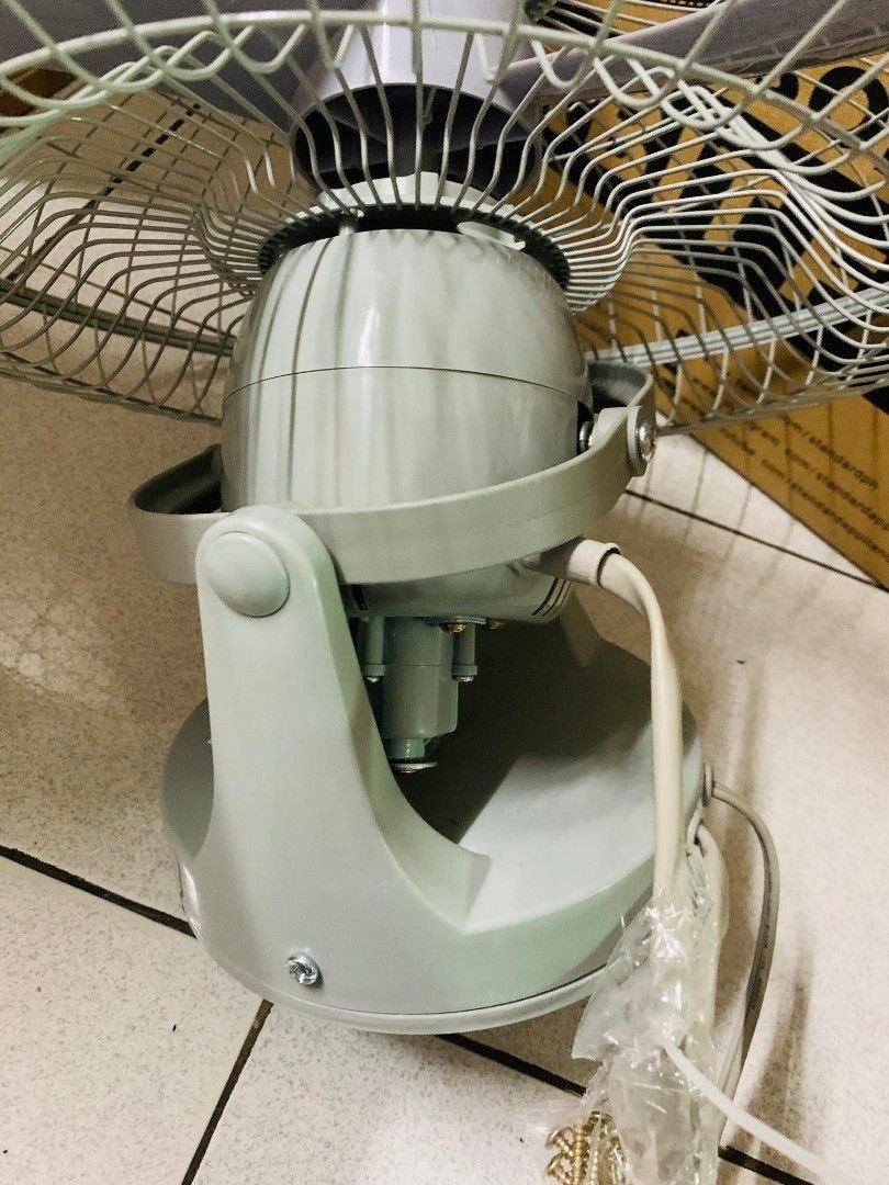 Standard 18 Ceiling Orbit Fan Banana Type SOF-18Q, Furniture & Home ...