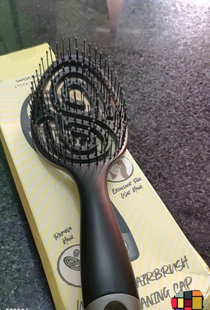 Watson comb, Beauty & Personal Care, Hair on Carousell