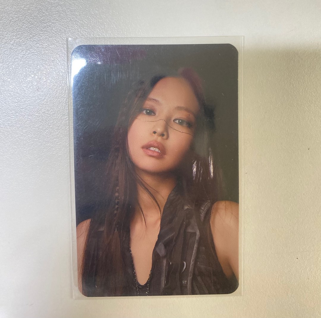 WTS/ LFB Blackpink Jennie card holder photocard, Hobbies & Toys, Memorabilia & Collectibles, K ...