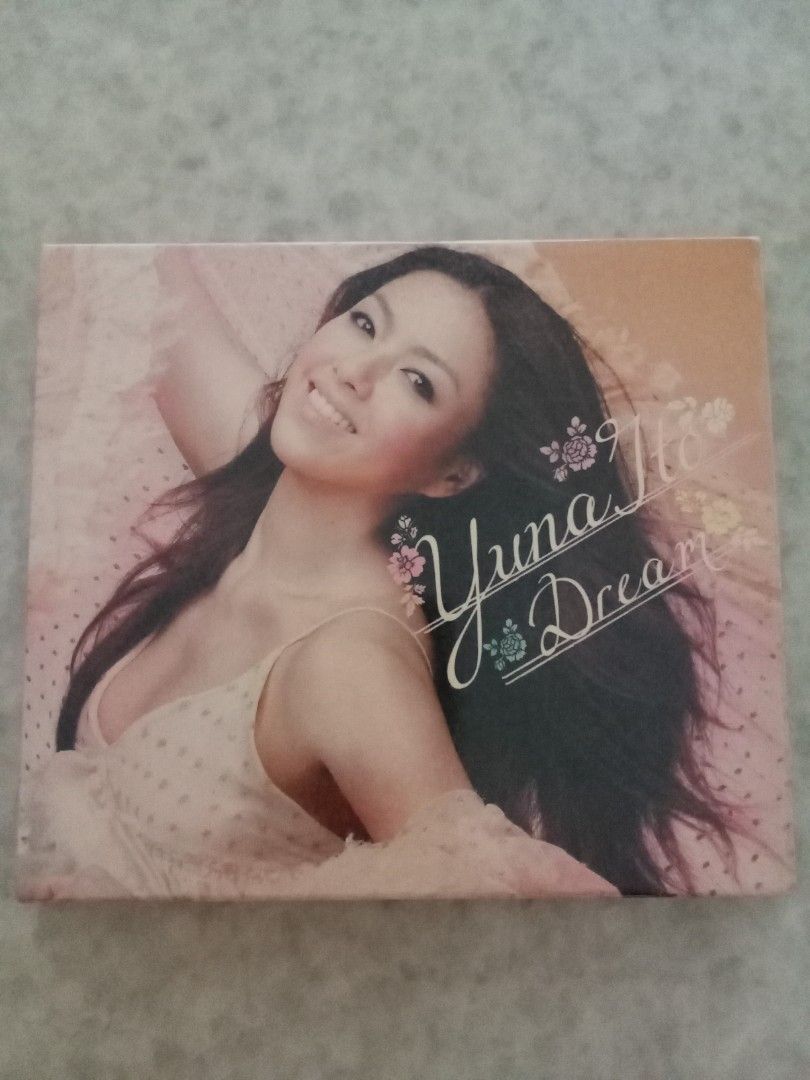 Yuna Ito, Twice wake me up, Ayumi Hamasaki 2001 concert vcd & Momoko kikuchi concert DVD ...