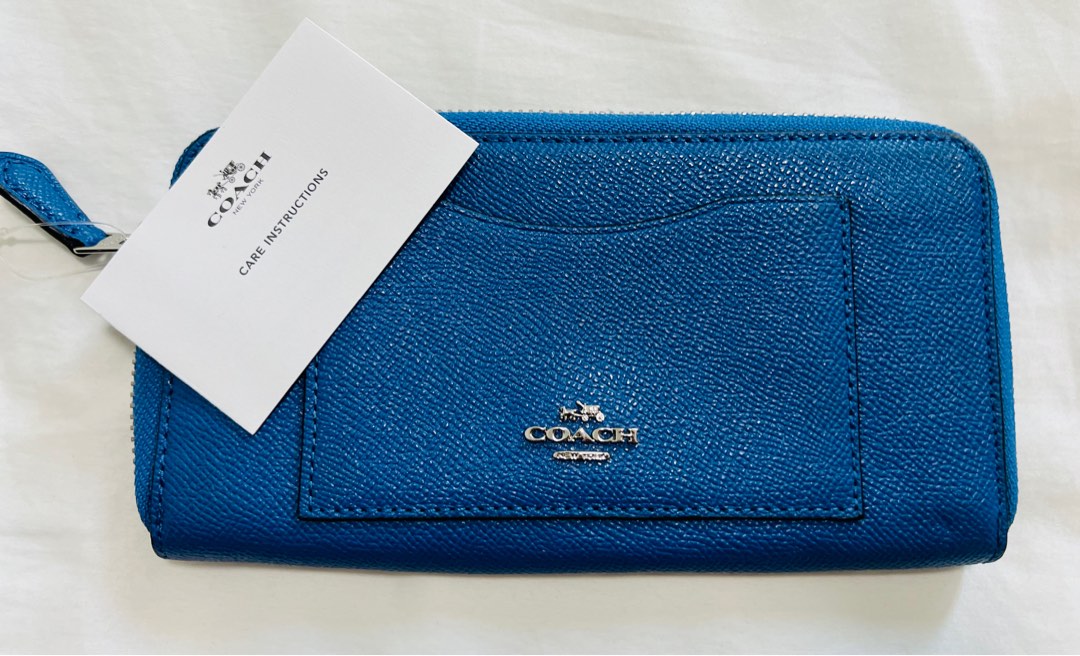 100% Authentic Blue Coach Wallet, Women's Fashion, Bags & Wallets ...