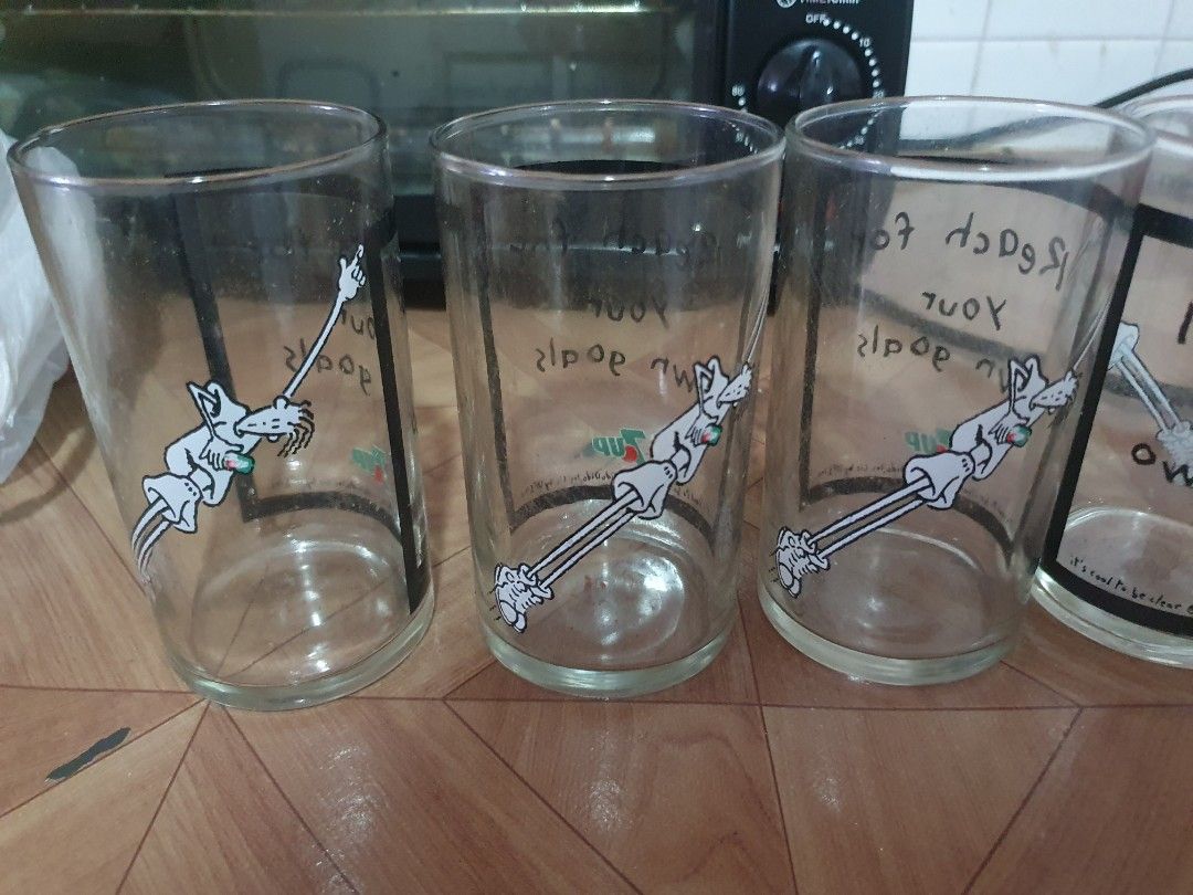 5 pcs of Fido Dido Glass Cups, Furniture & Home Living, Kitchenware ...