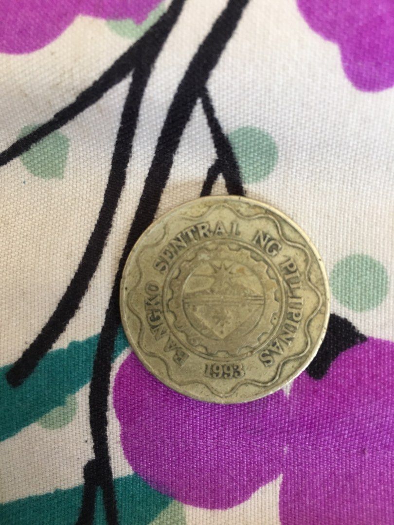 5 peso error coin no name of the hero, Hobbies & Toys, Memorabilia ...