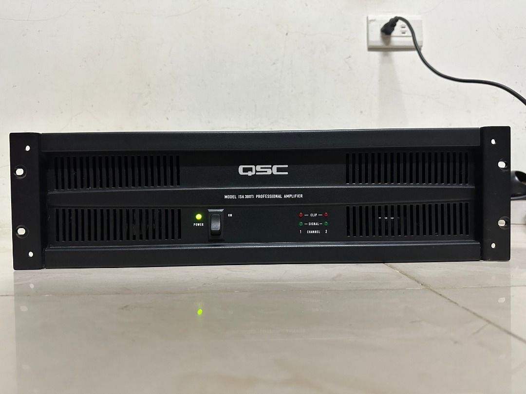 美國 QSC ISA300TI 後級擴大機 外場擴大機 大電流, 耳機及錄音音訊設備, 音樂播放裝置 MP3及CD 播放器在旋轉拍賣