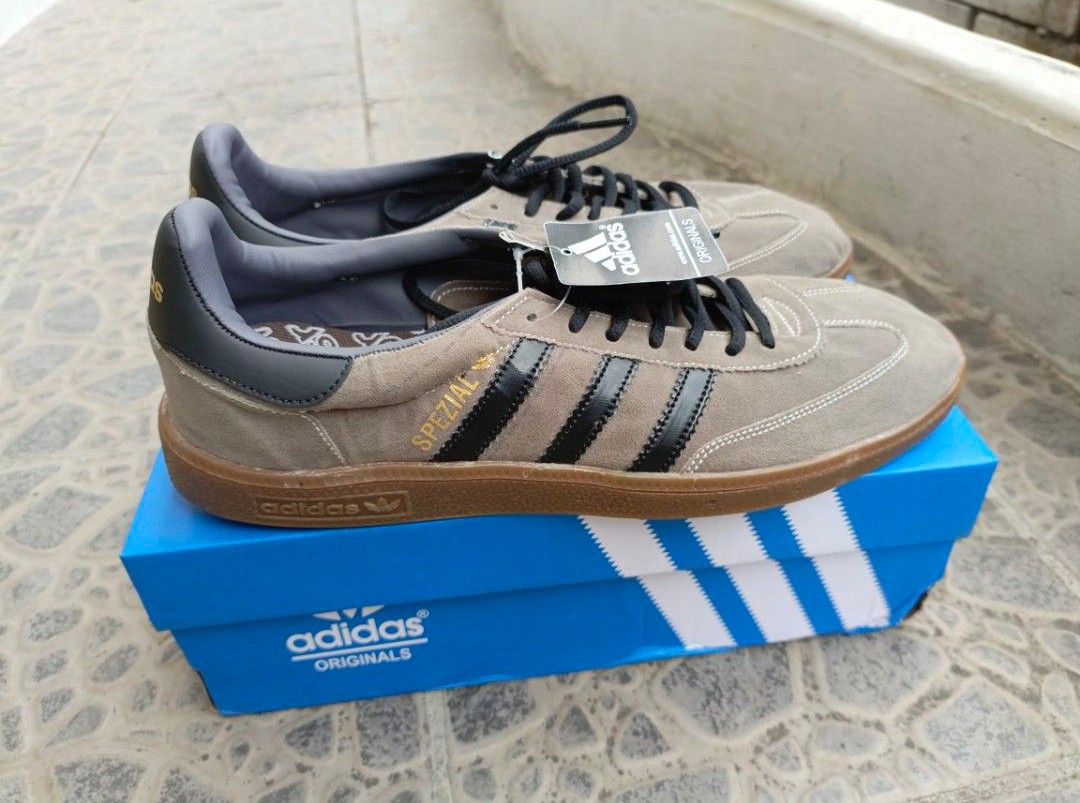 Adidas spezial, Fesyen Pria, Sepatu , Sneakers di Carousell