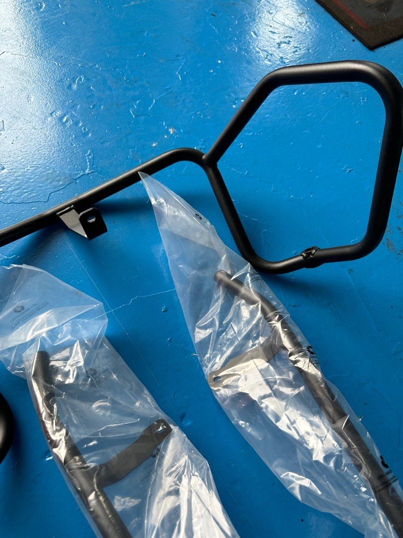 ADV160 GIVI CRASH BAR FAIRING GUARD HONDA, Motorcycles, Motorcycle ...