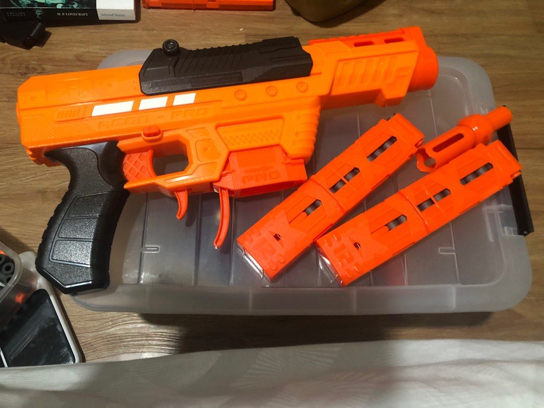 Aeon Pro with extra mags and darts, Hobbies & Toys, Toys & Games on ...