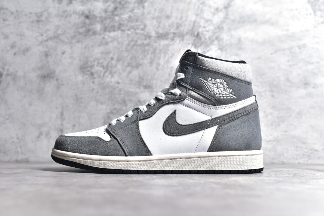 Air jordan 1 Retro High Grey white shoes, Men's Fashion, Footwear ...