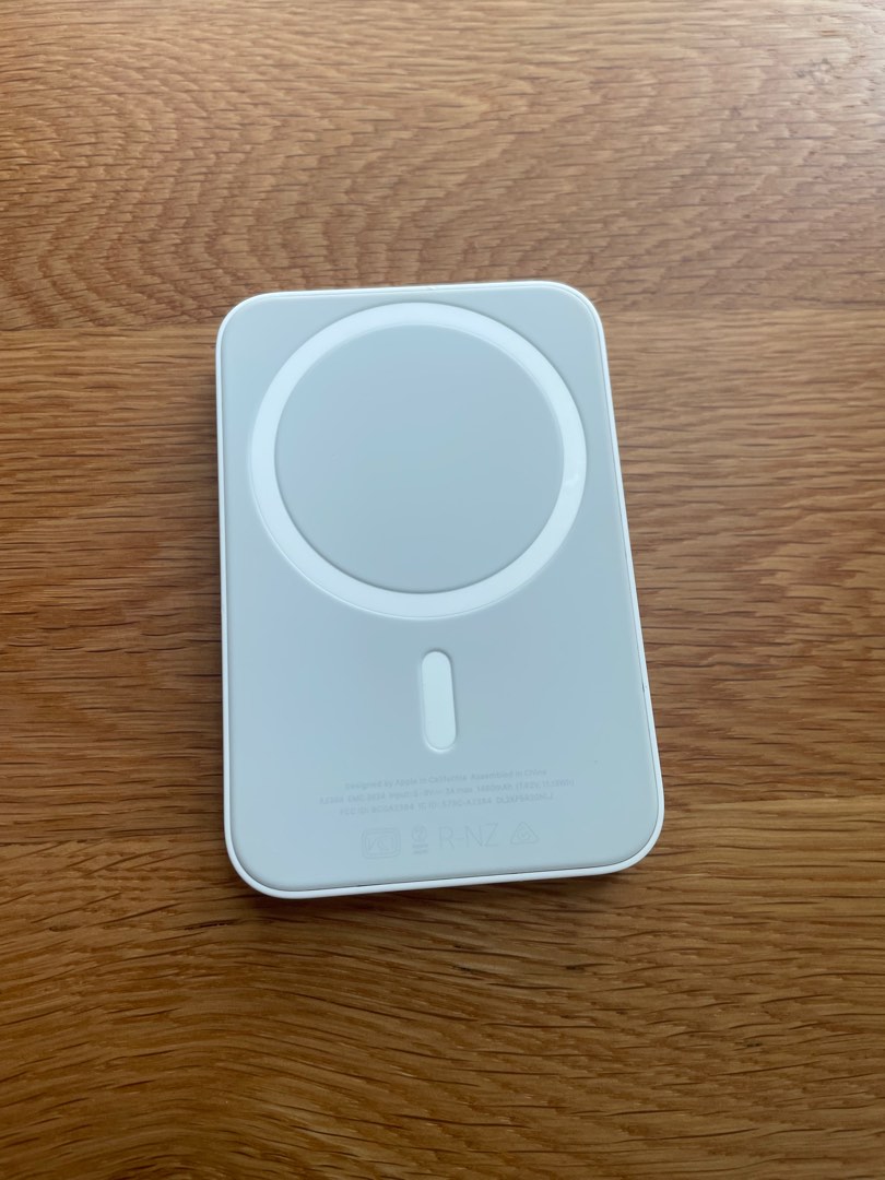 Apple magsafe portable battery pack, Mobile Phones & Gadgets, Mobile ...