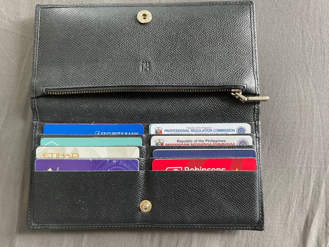 AUTHENTIC CAROLINA HERRERA WALLET, Luxury, Bags & Wallets on Carousell