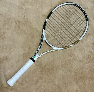 Wilson Clash 100 Pro Grip 2 V1.0 Tennis Racket, Sports Equipment ...