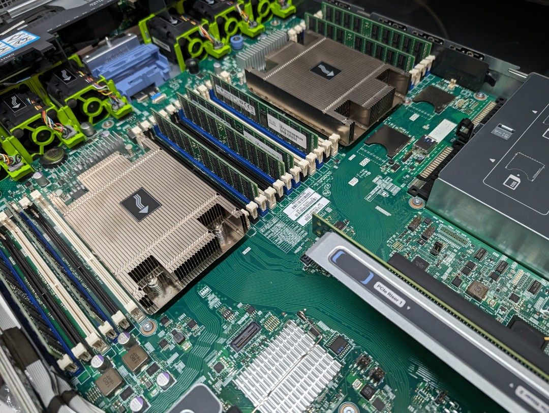 Cisco C220 M4, 1RU Rackmount Server, Dual Intel E5-2697A v4, 32 Cores ...