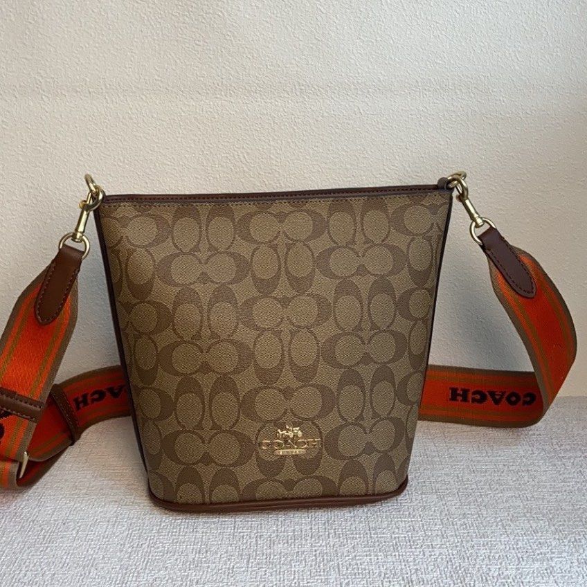Coach Women’s Bucket Crossbody Bag, Women's Fashion, Bags & Wallets ...
