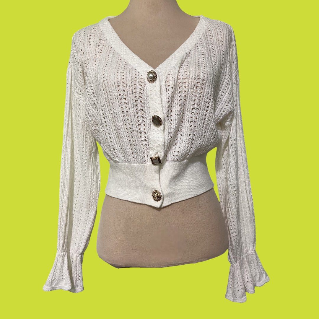 Dainty White Cropped Knit Cardigan with lovely vintage style buttons ...