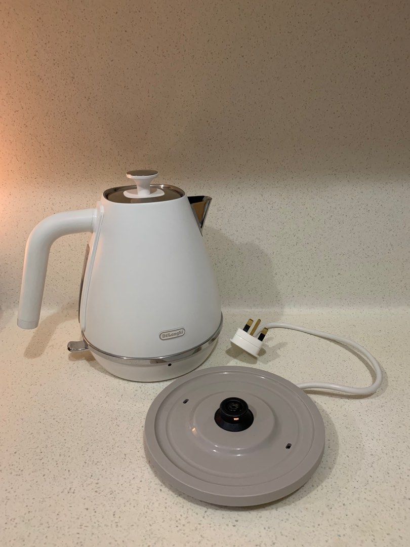 DeLonghi White Kettles, TV & Home Appliances, Kitchen Appliances ...