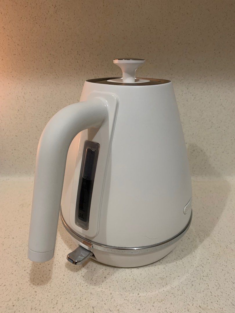 DeLonghi White Kettles, TV & Home Appliances, Kitchen Appliances ...