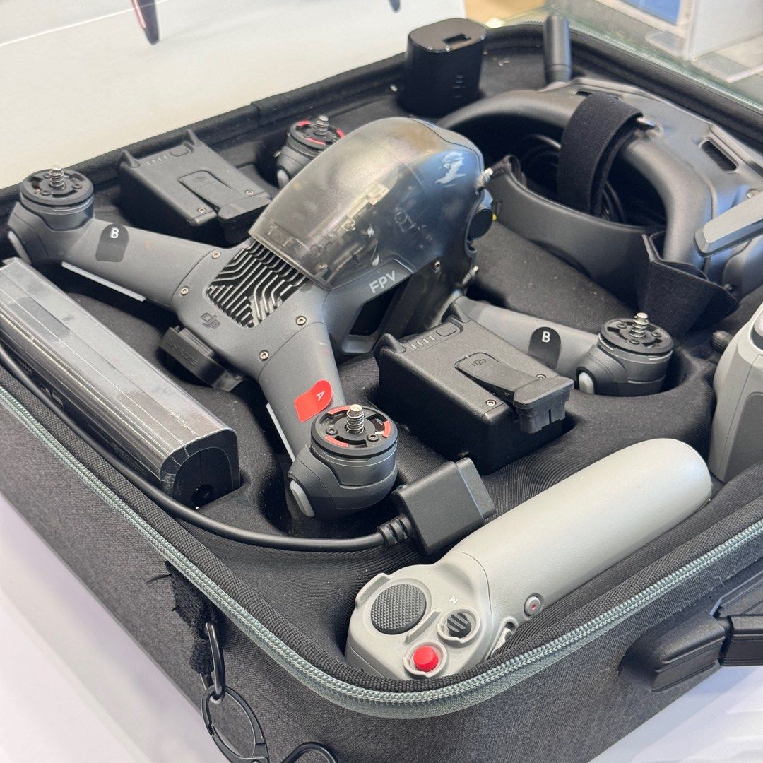 DJI FPV Drone (Googles + Motion controller + 3 Battery), Photography ...