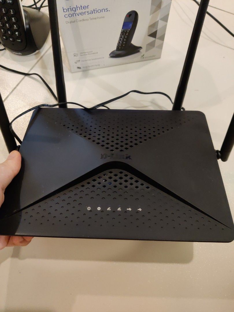 DLink Router + Huawei Modem + 2 portable wired phones, Computers & Tech ...
