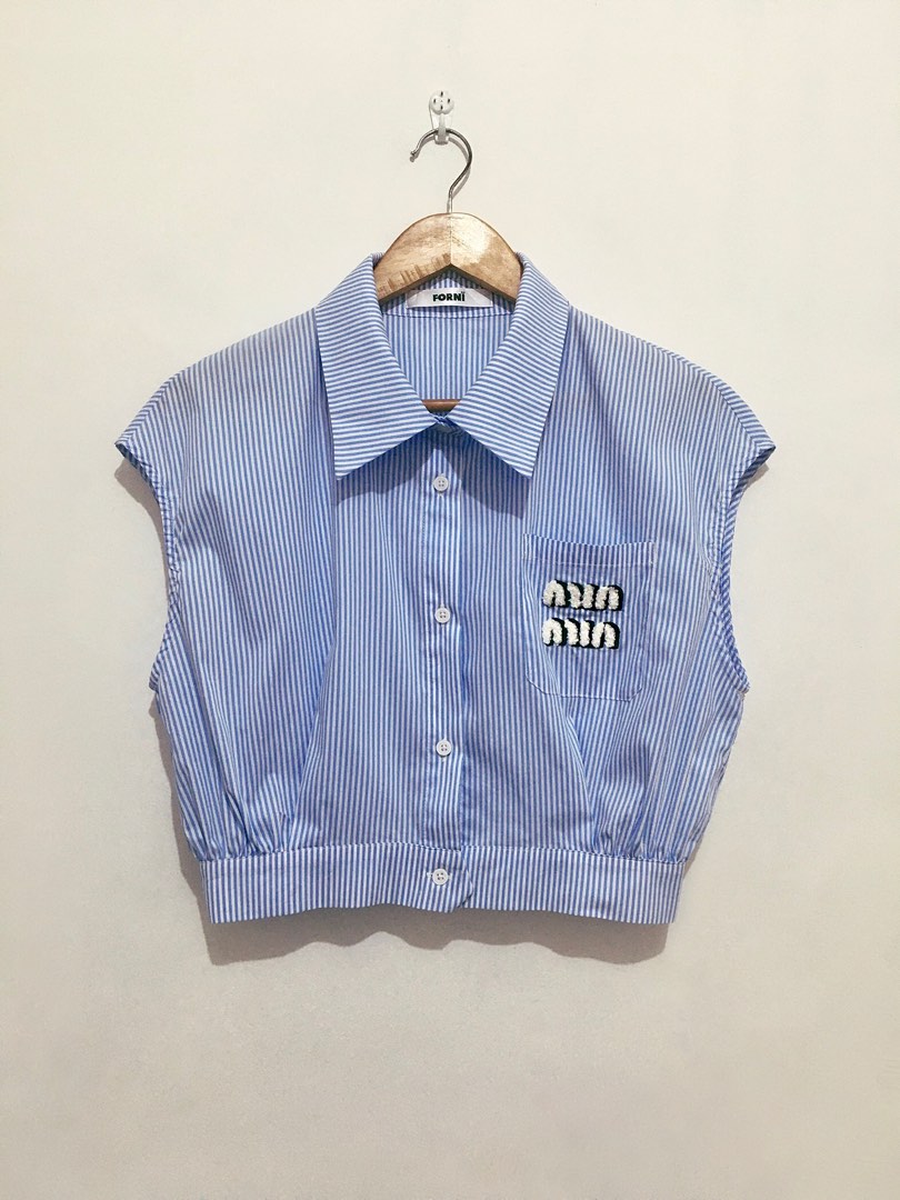 FORNI semi-crop buttondown sleeveless blouse, Women's Fashion, Tops ...