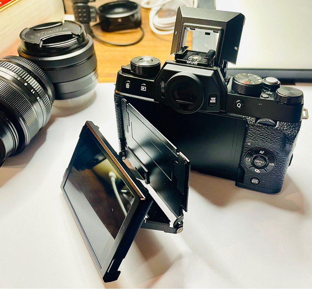 Fuji X-T100 35mm F1.4R | 45mm F3.5-5.6, Photography, Cameras on Carousell