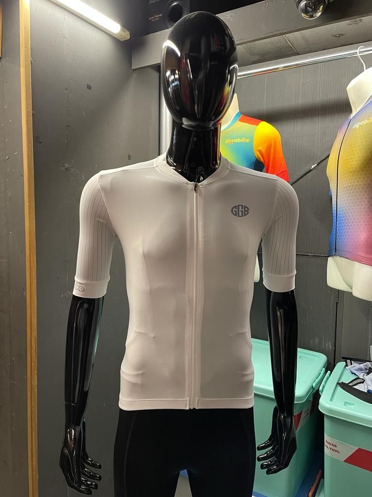 GIGABIKE Cycling Jersey, Men's Fashion, Activewear on Carousell