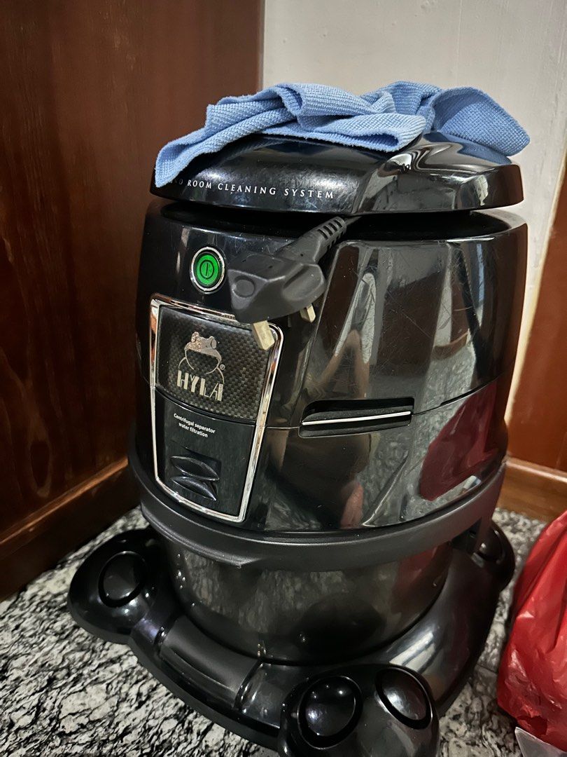 Hyla vacuum, TV & Home Appliances, Vacuum Cleaner & Housekeeping on ...