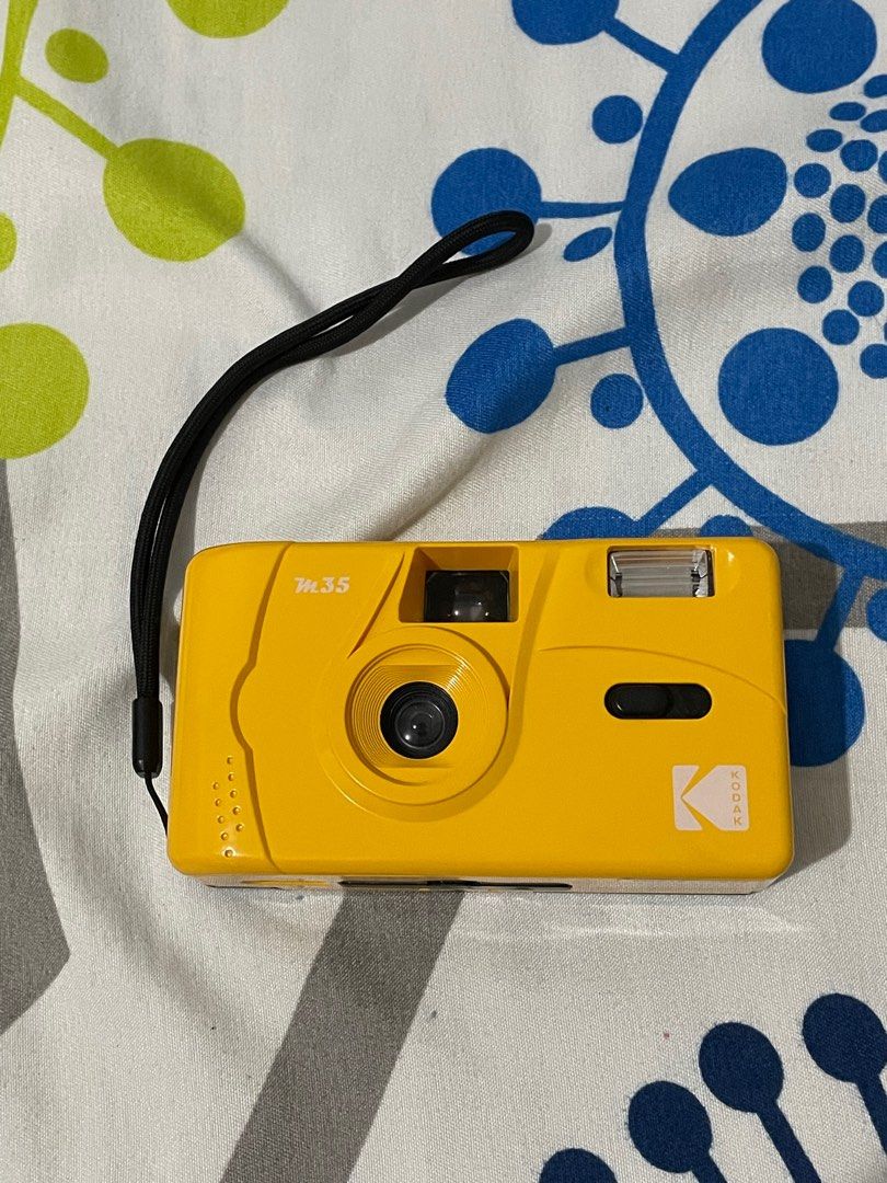 Kodak M35 Yellow Film Camera, Photography, Cameras on Carousell