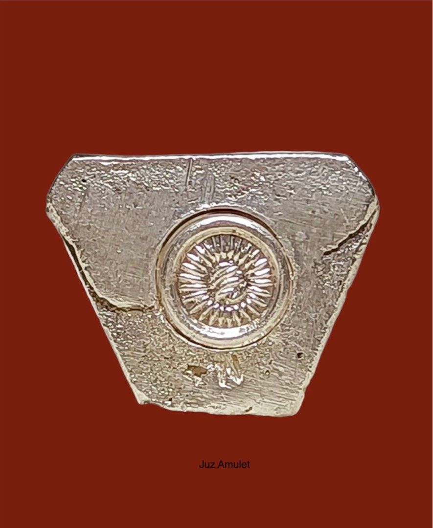 LP Pae Wat Pikulthong 1st Batch Silver Roop Lor Pim Yai With Temple ...