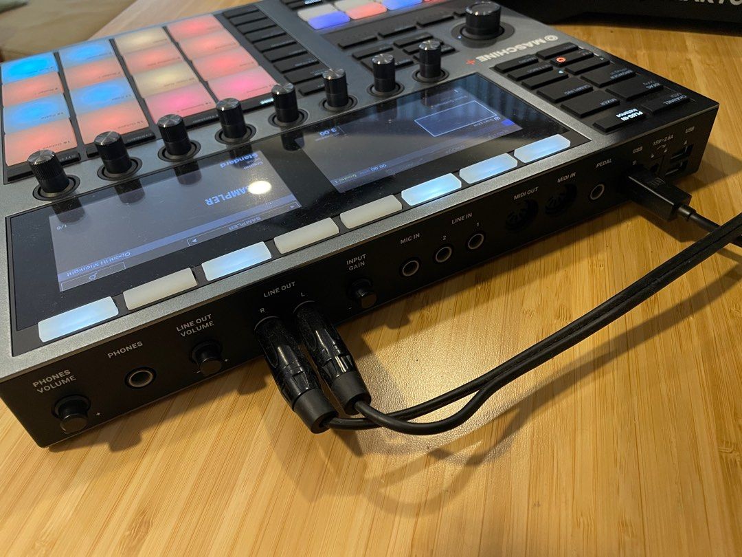 MASCHINE+ PLUS Native Instruments Standalone Production & Performance ...