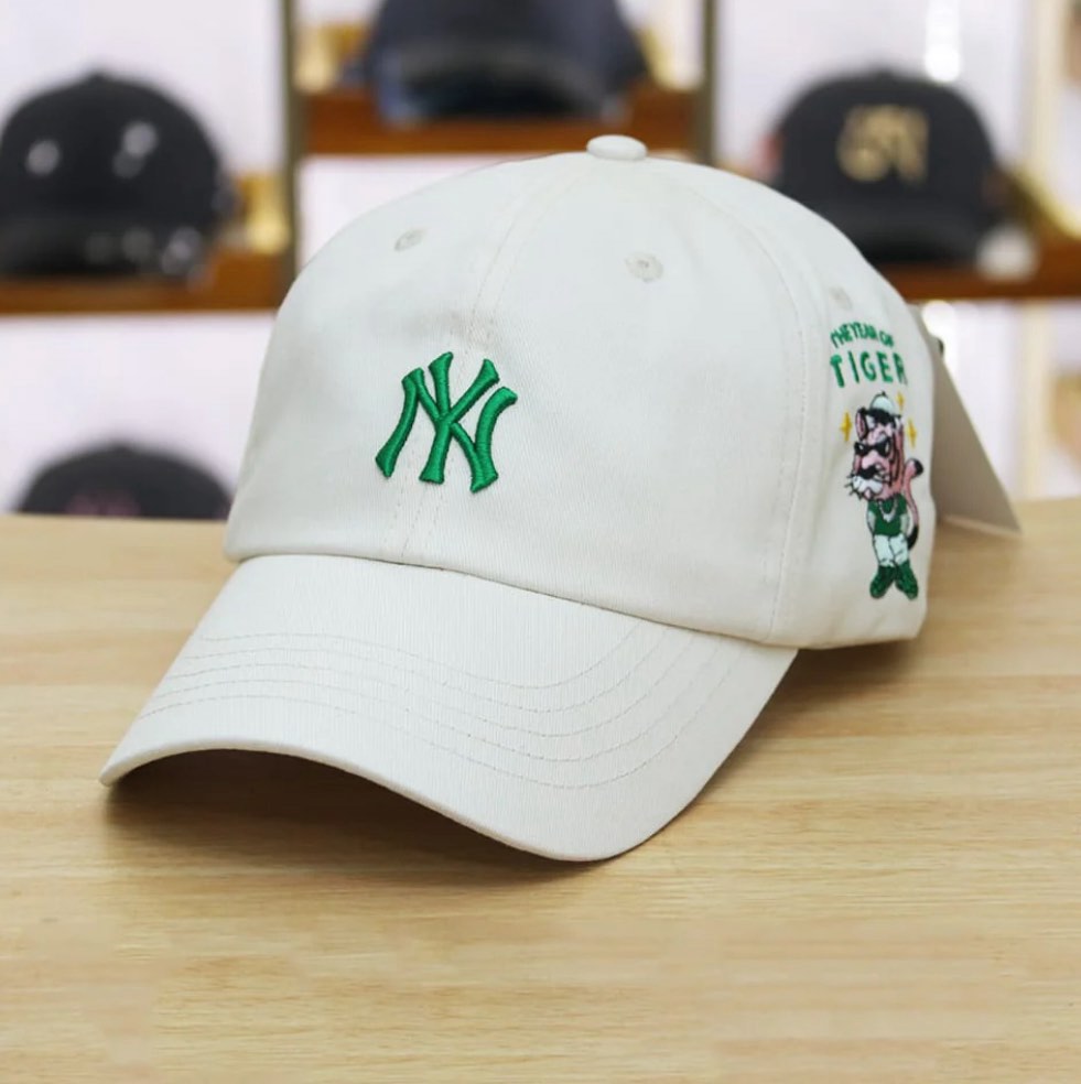 MLB NY Off white( the year of tiger) dad hat, Men's Fashion, Watches ...