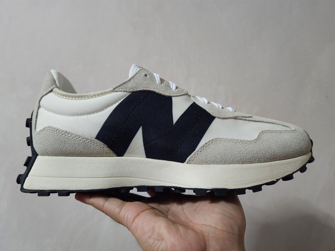 NEW BALANCE 327, Men's Fashion, Footwear, Sneakers on Carousell