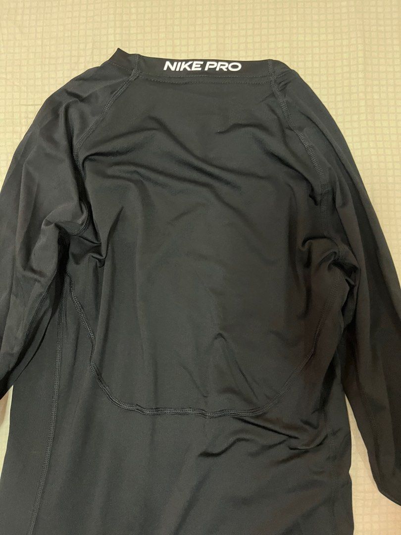 Nike compression Medium, Men's Fashion, Activewear on Carousell