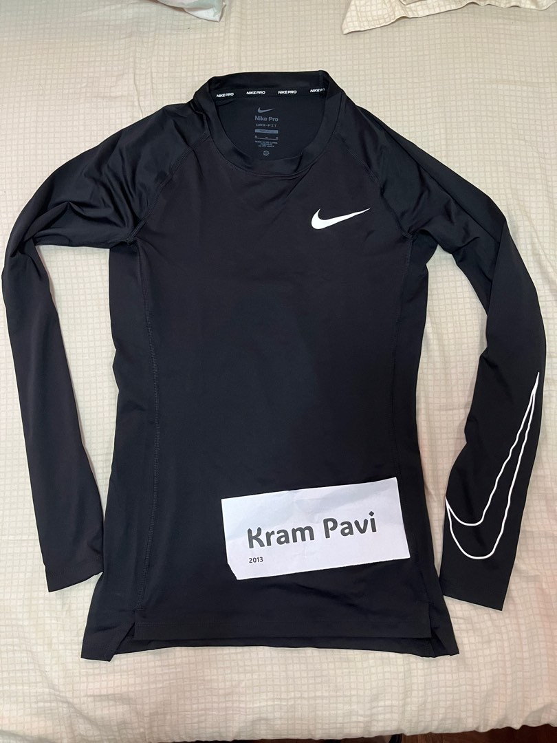 Nike compression Medium, Men's Fashion, Activewear on Carousell