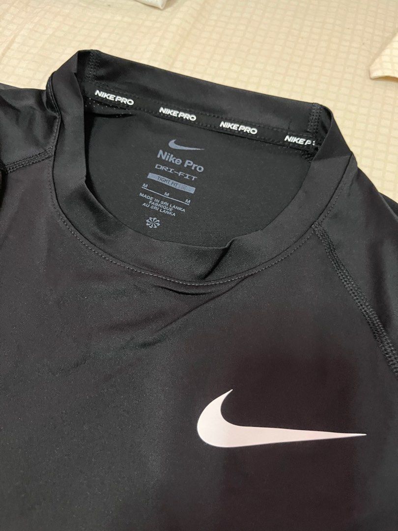 Nike compression Medium, Men's Fashion, Activewear on Carousell