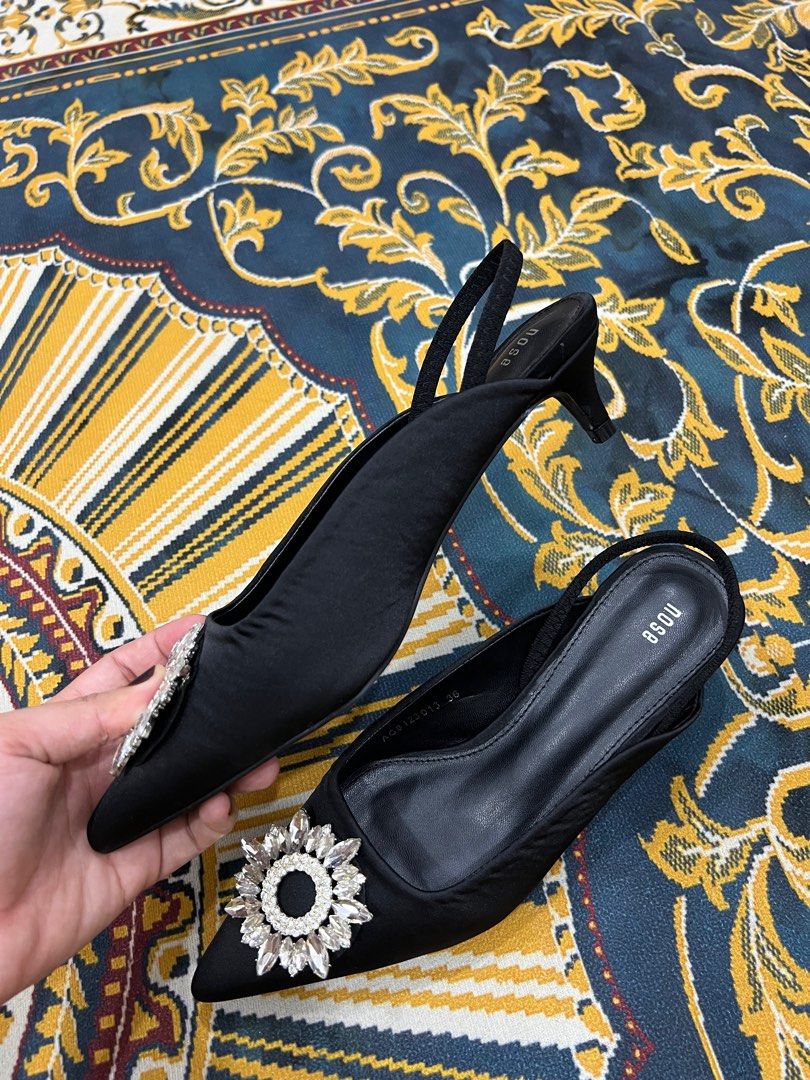 Nose Heels, Women's Fashion, Footwear, Heels on Carousell