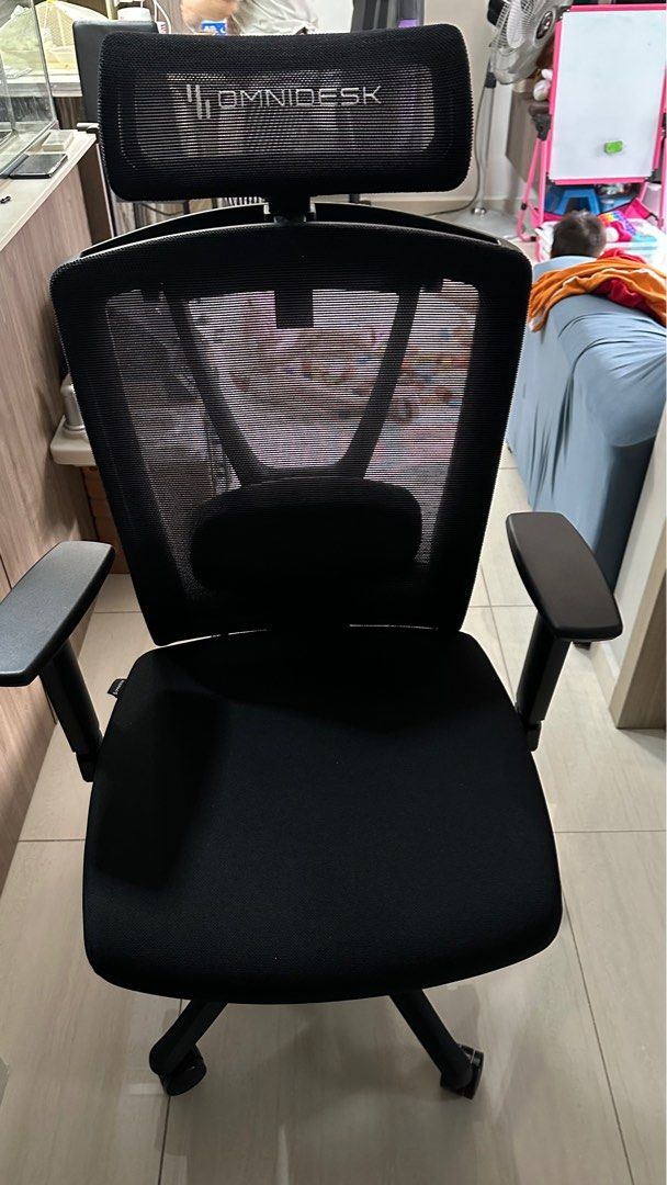 Omnidesk chair, Furniture & Home Living, Furniture, Chairs on Carousell