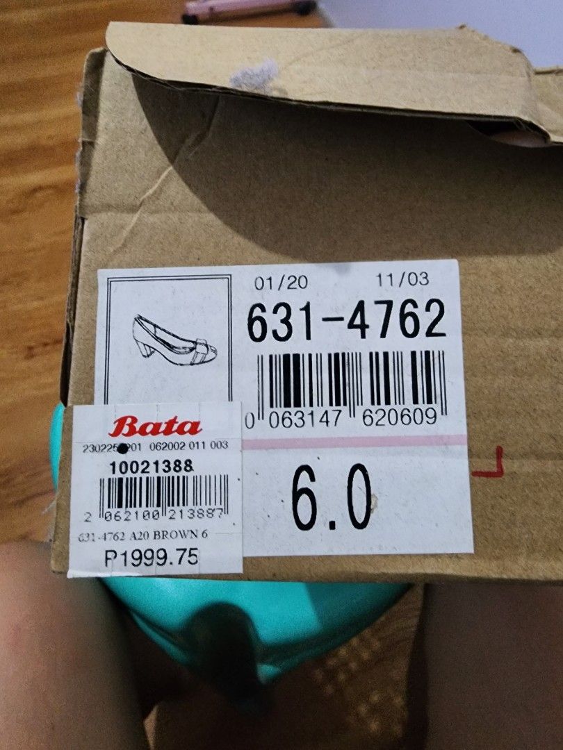 Original Bata Shoes US6, Women's Fashion, Footwear, Heels on Carousell