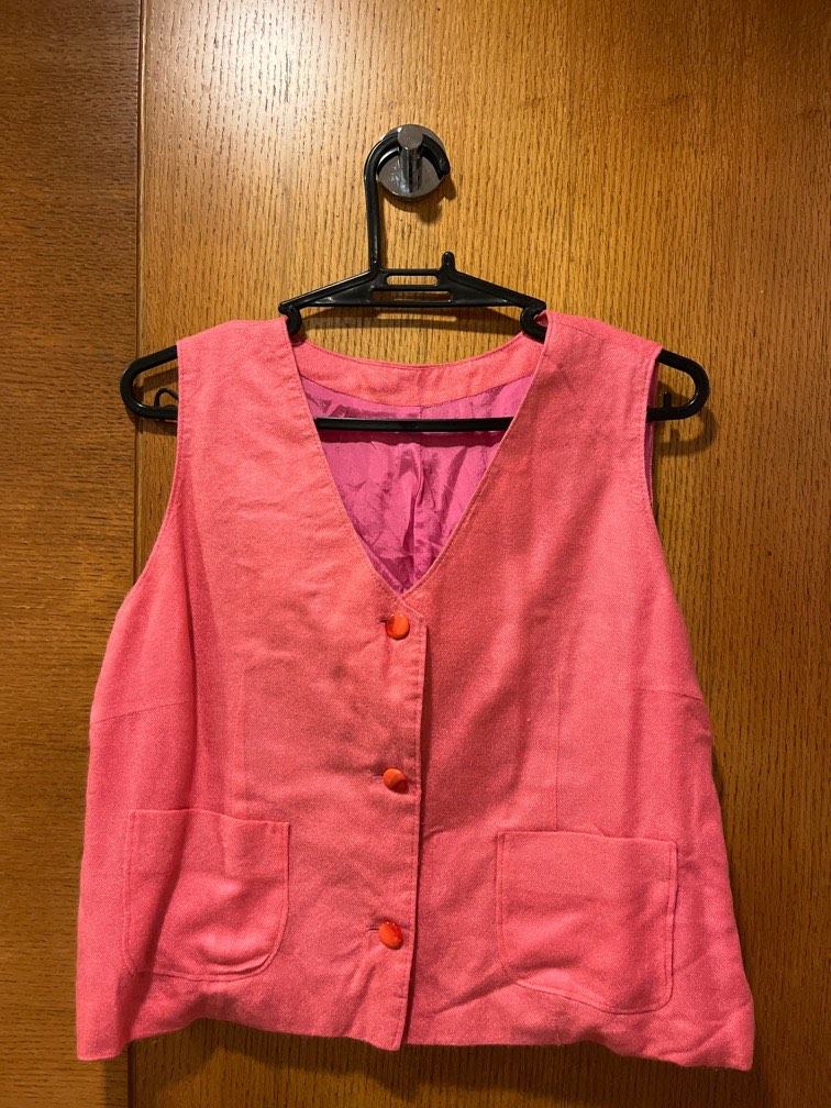 Pink Linen Vest, Women's Fashion, Tops, Sleeveless on Carousell