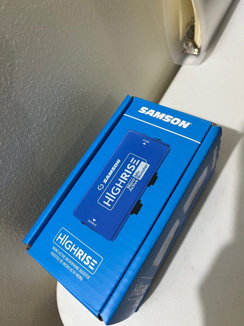 Samson Mic booster, Audio, Microphones on Carousell