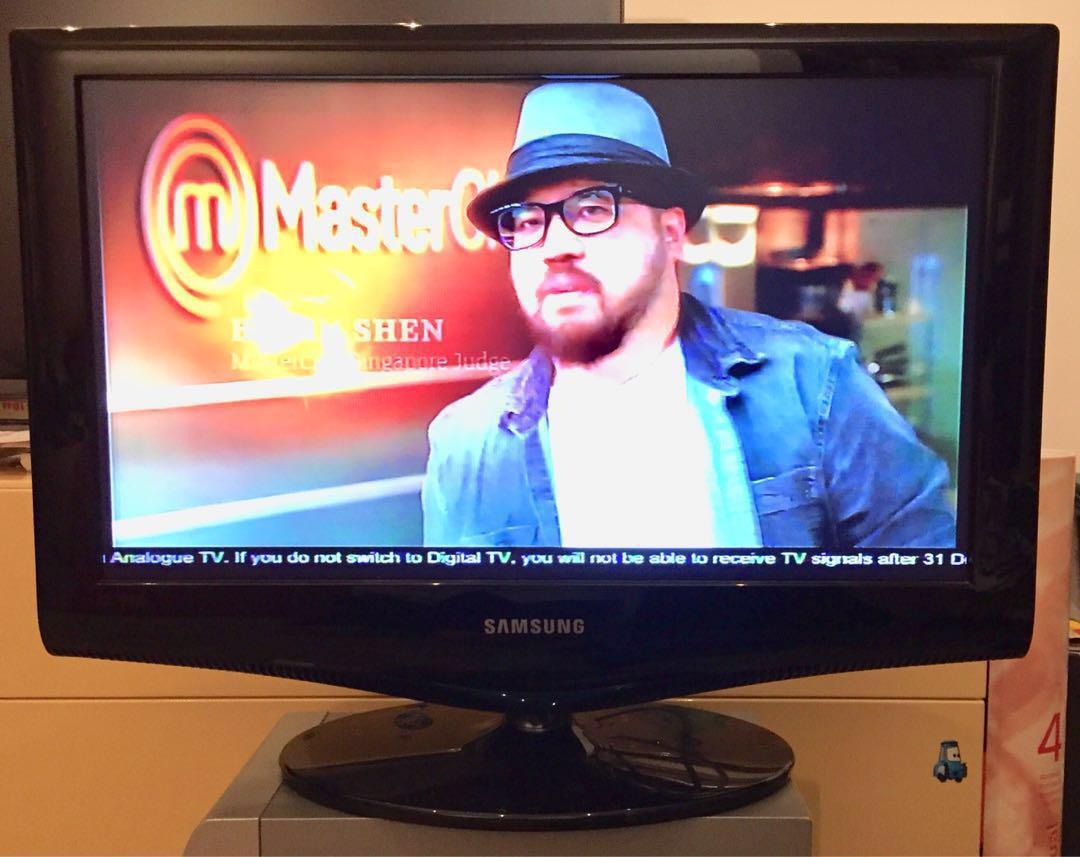 Samsung 22 Inch LCD TV Model: LA22B350F2, TV & Home Appliances, TV ...