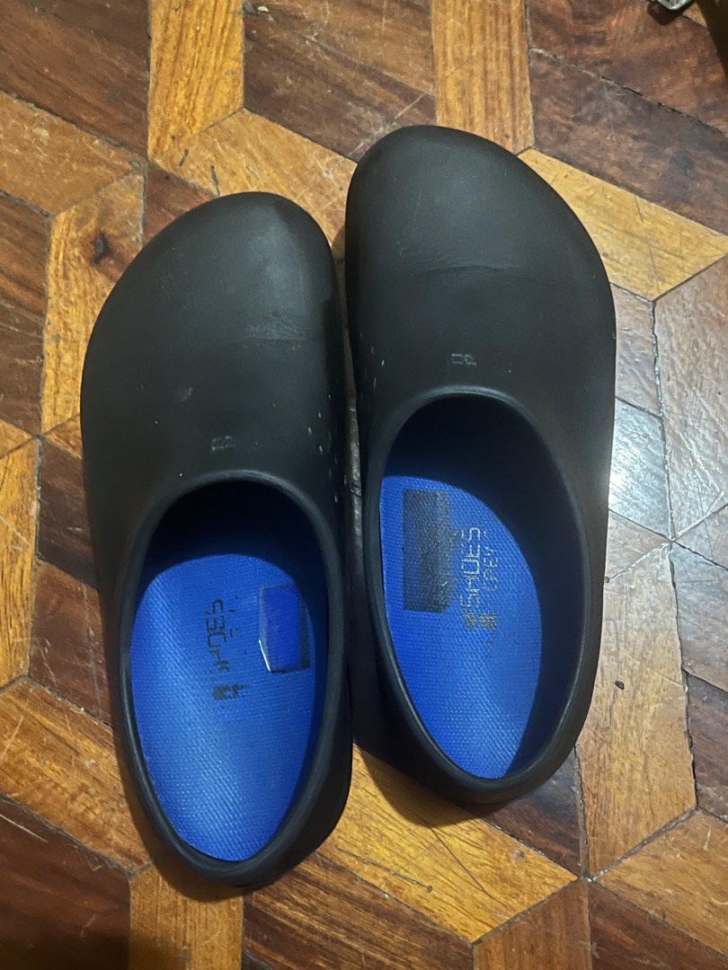 Shoes for crew - Kitchen Shoes, Women's Fashion, Footwear, Sandals on ...