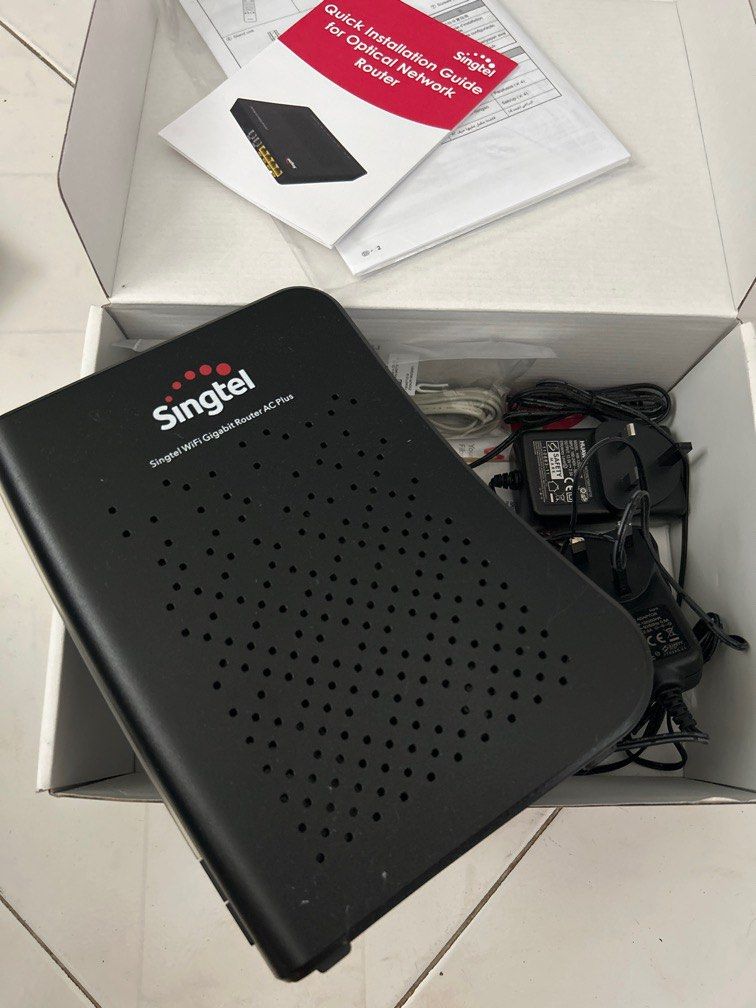 Singtel AC Plus wifi router, Computers & Tech, Parts & Accessories ...