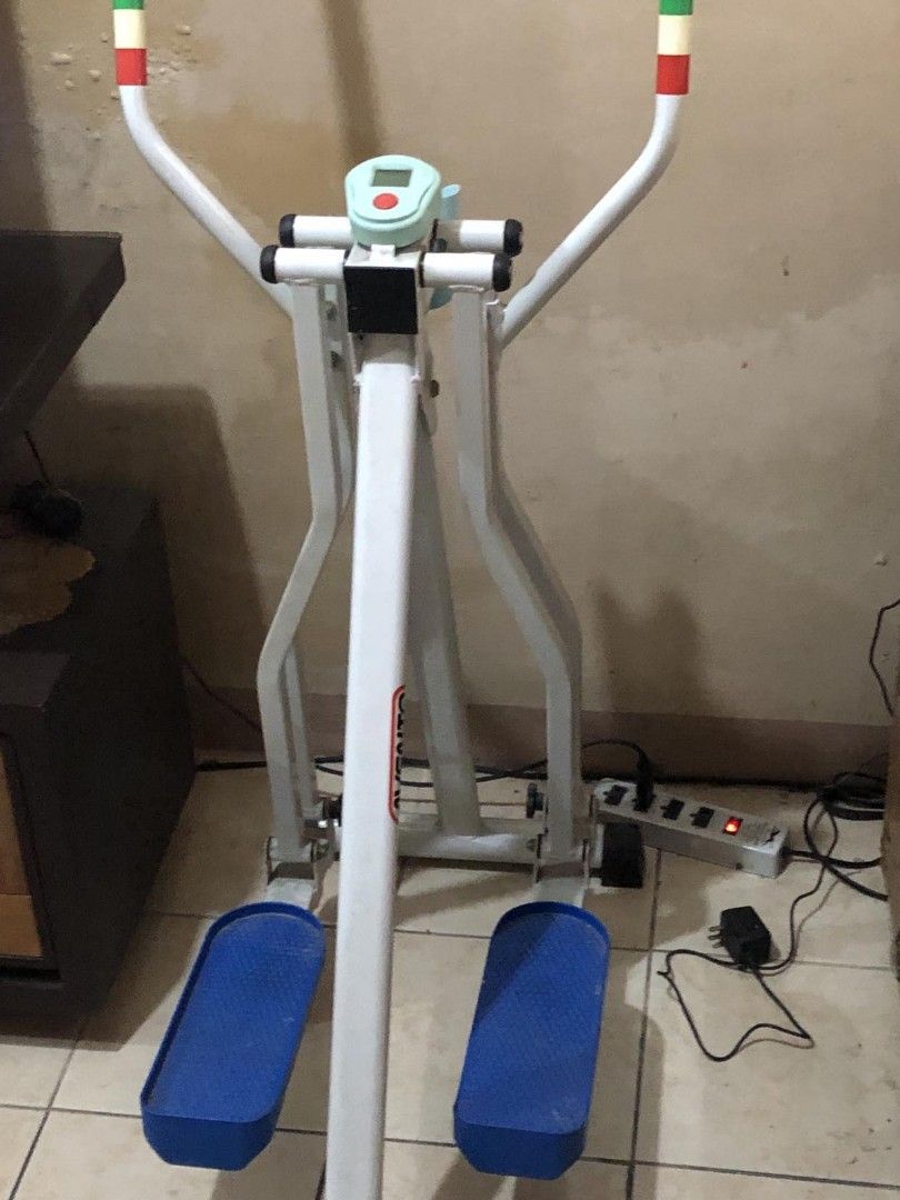 Sky Walker with Free Barbell, Sports Equipment, Exercise & Fitness ...