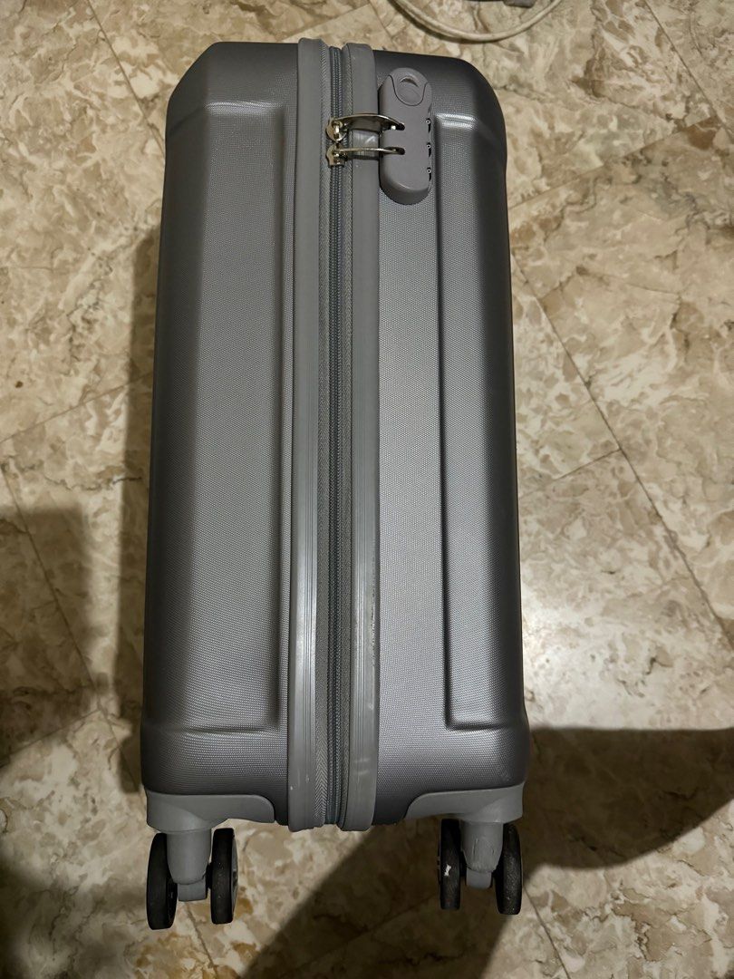 SM Luggage/ maleta / hand carry 20L, Hobbies & Toys, Travel, Luggage on ...