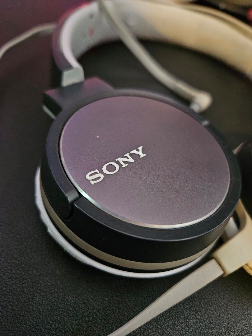 Sony Wired Headphones, Audio, Headphones & Headsets on Carousell