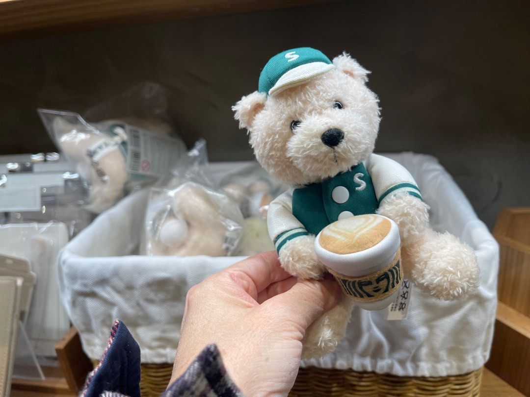 Authentic Starbucks bearista bear with keychains from Seoul, Hobbies & Toys, Memorabilia ...